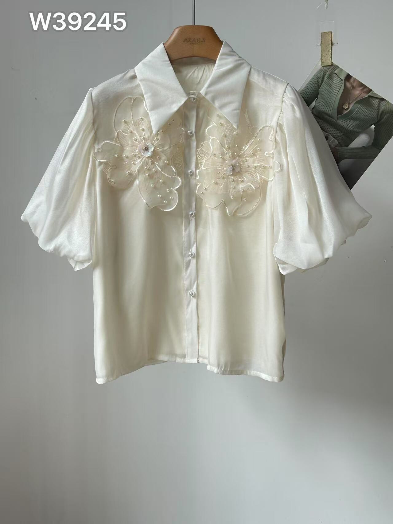 Azaka II | Paris Fashion Shops