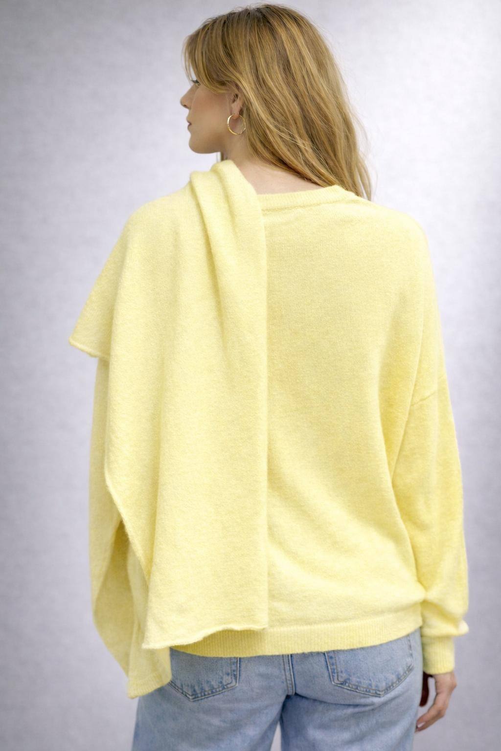 Pull oversize avec écharpe intégrée | Paris Fashion Shops