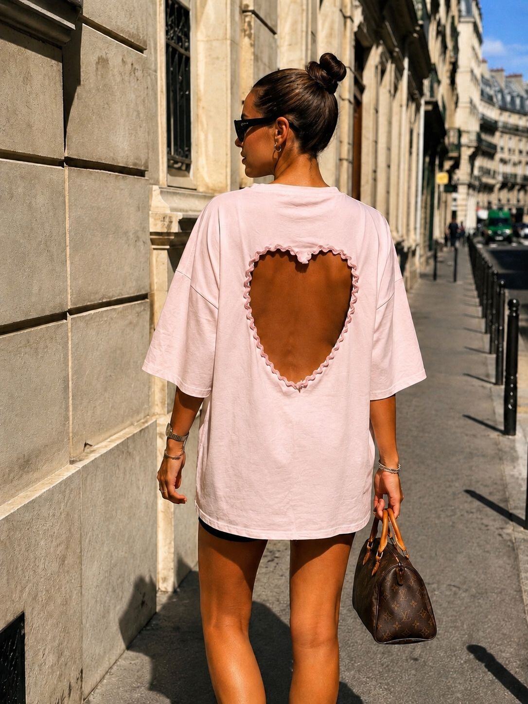 T-shirt Oversize Cœur Dos Ouvert – Esprit Casual Tendance | Paris ...
