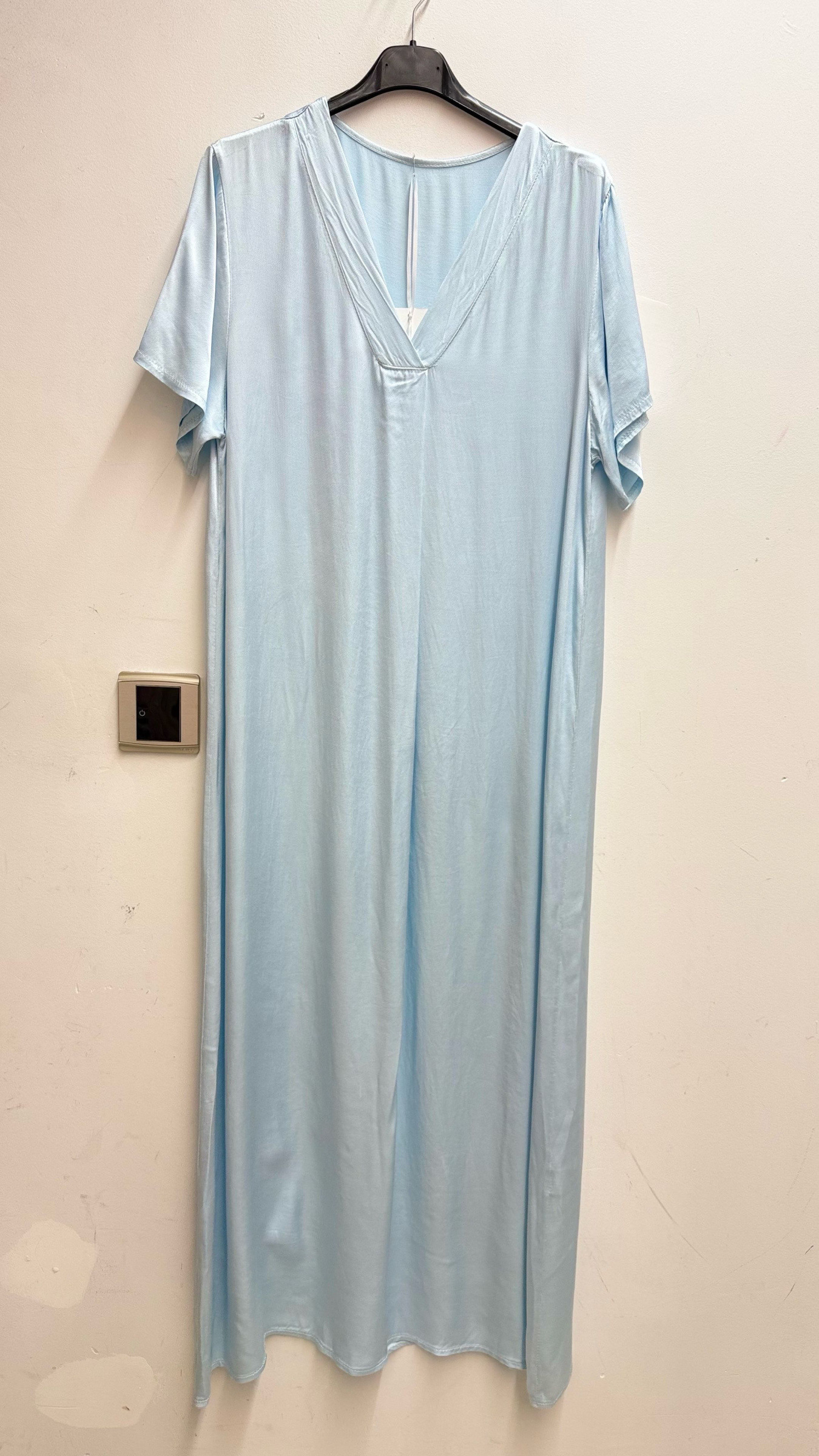 Robe Longue Col V Manches Courtes | Paris Fashion Shops