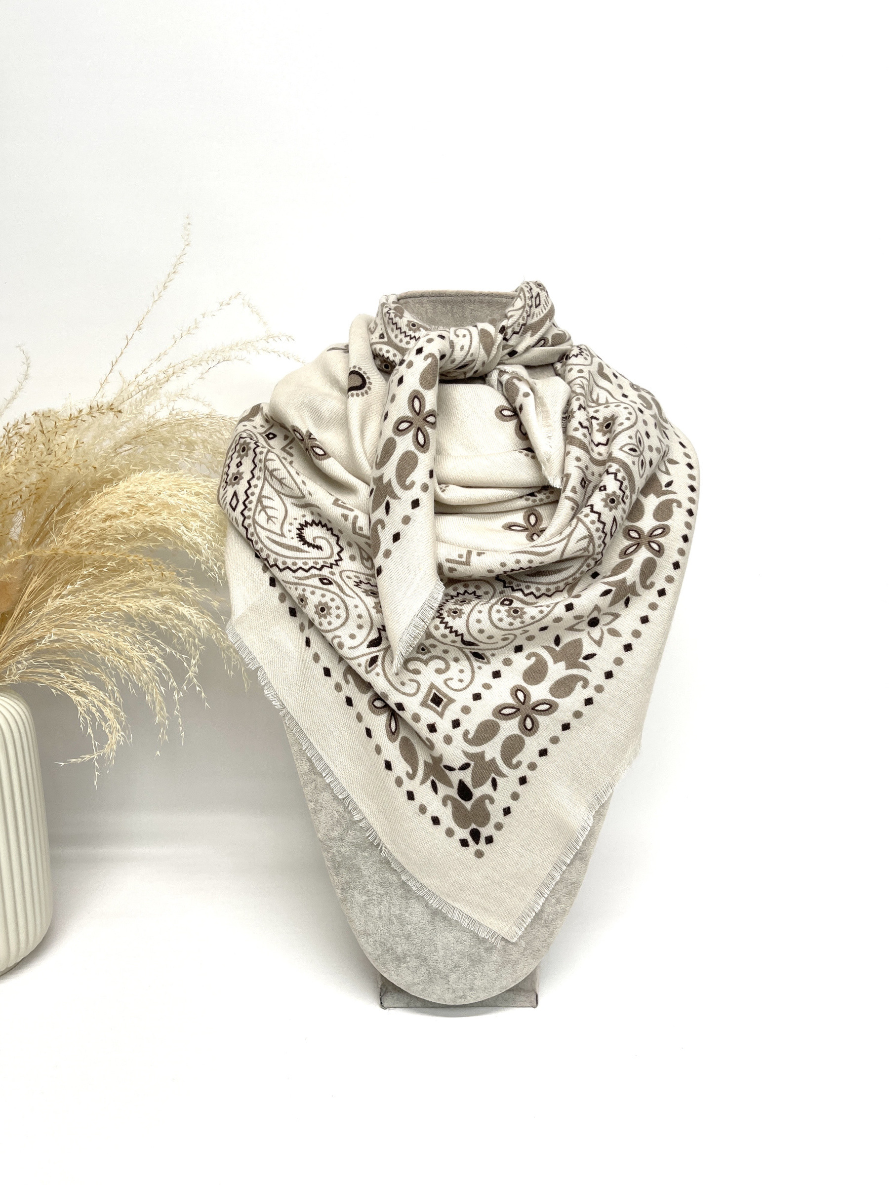 JOSÉE SQUARE SCARF | Paris Fashion Shops