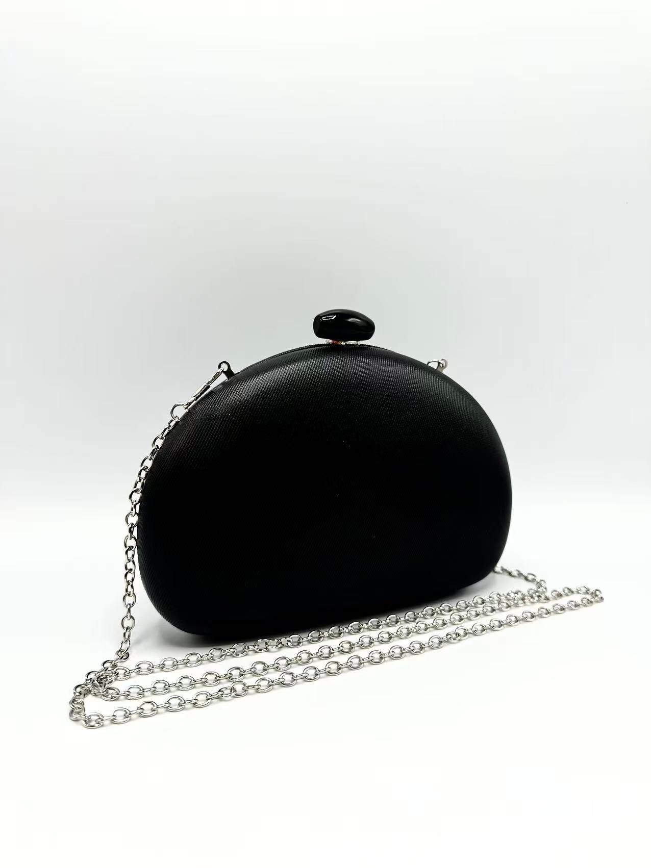 Simple clutch | Paris Fashion Shops