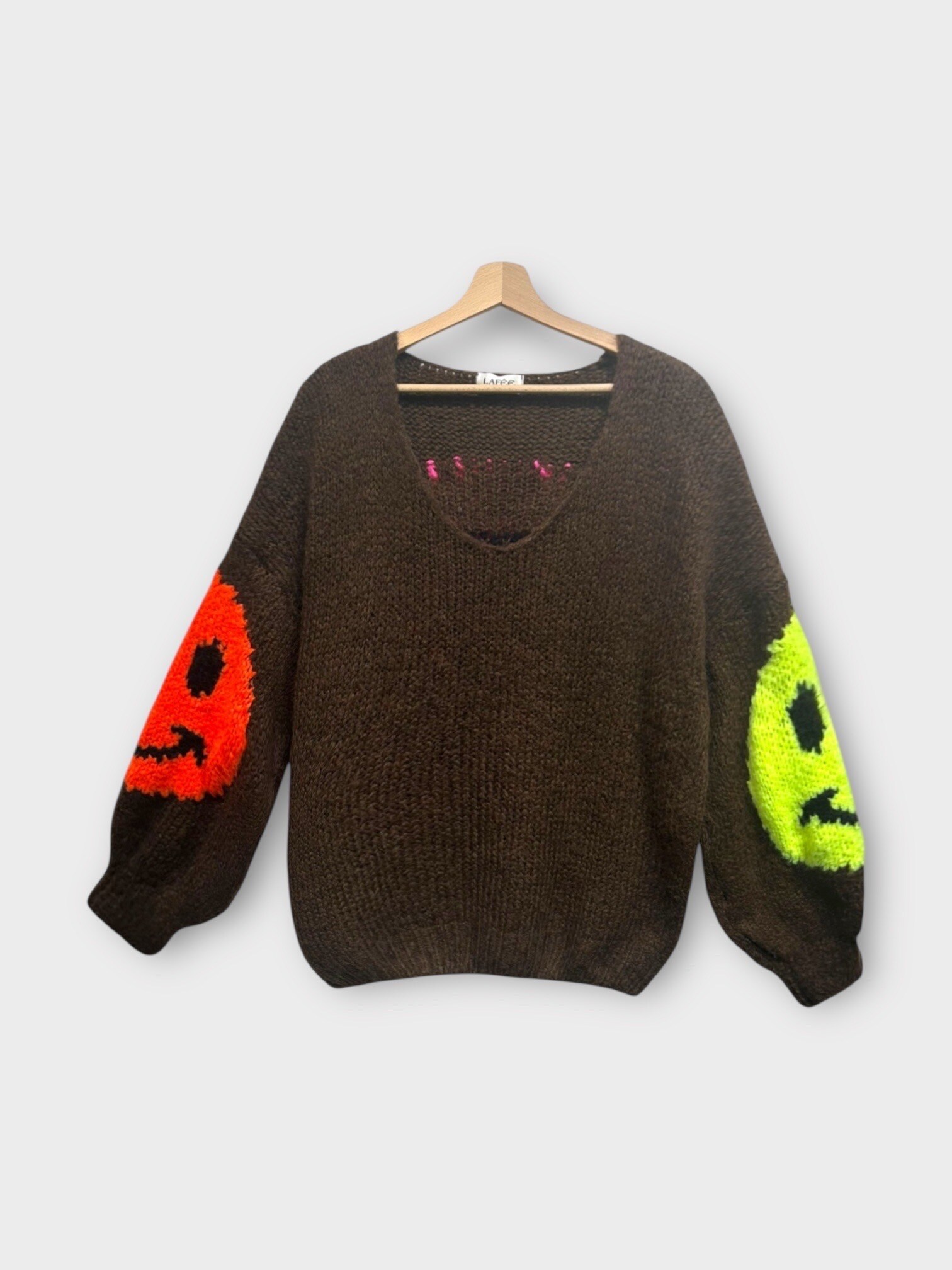 Pull en laine oversize inscription smiley col V manches longues | Paris ...