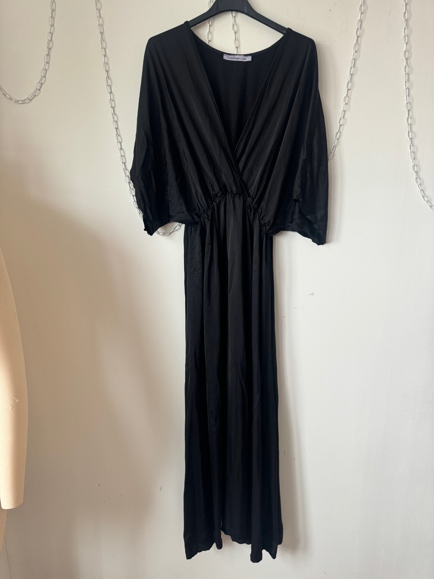 Long dress with a crossover neckline | Paris Fashion Shops