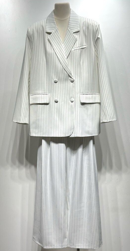 Oversized pinstripe suit set | Paris Fashion Shops