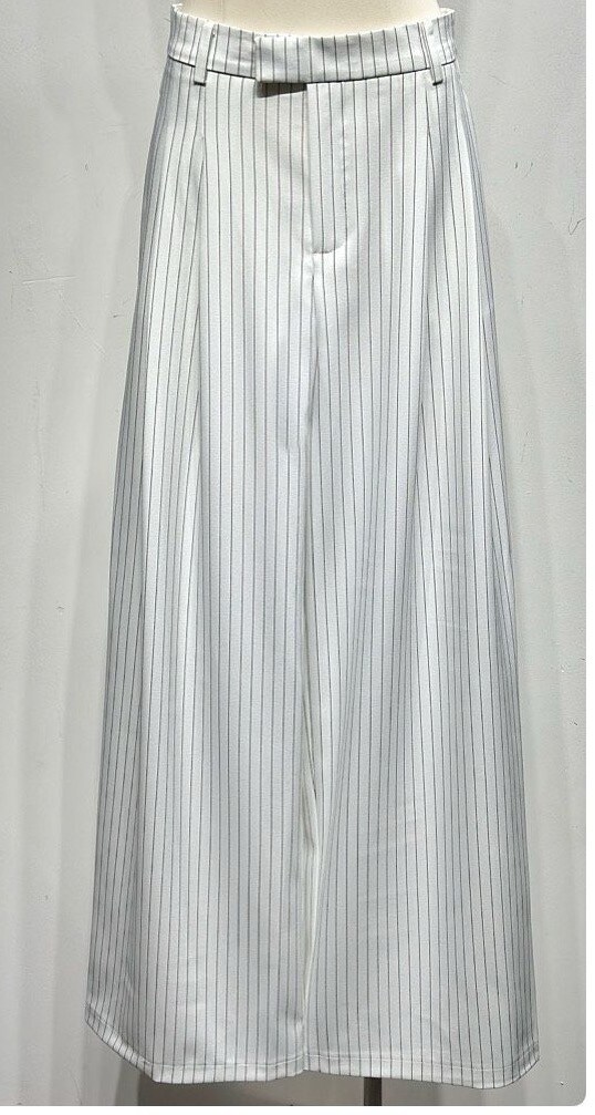 Oversized pinstripe suit set | Paris Fashion Shops
