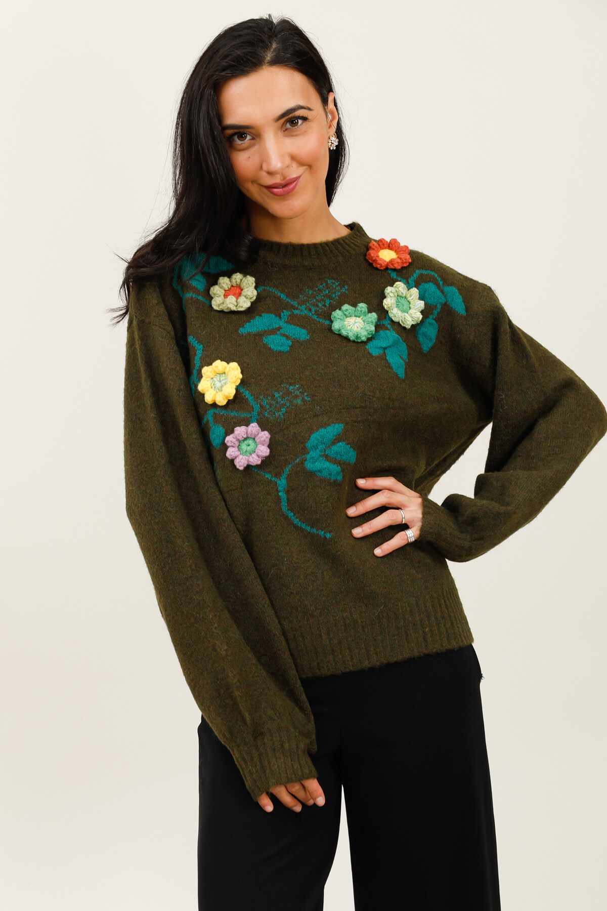 Solid knit sweater with embroidered floral patterns - FM003 | Paris Fashion Shops