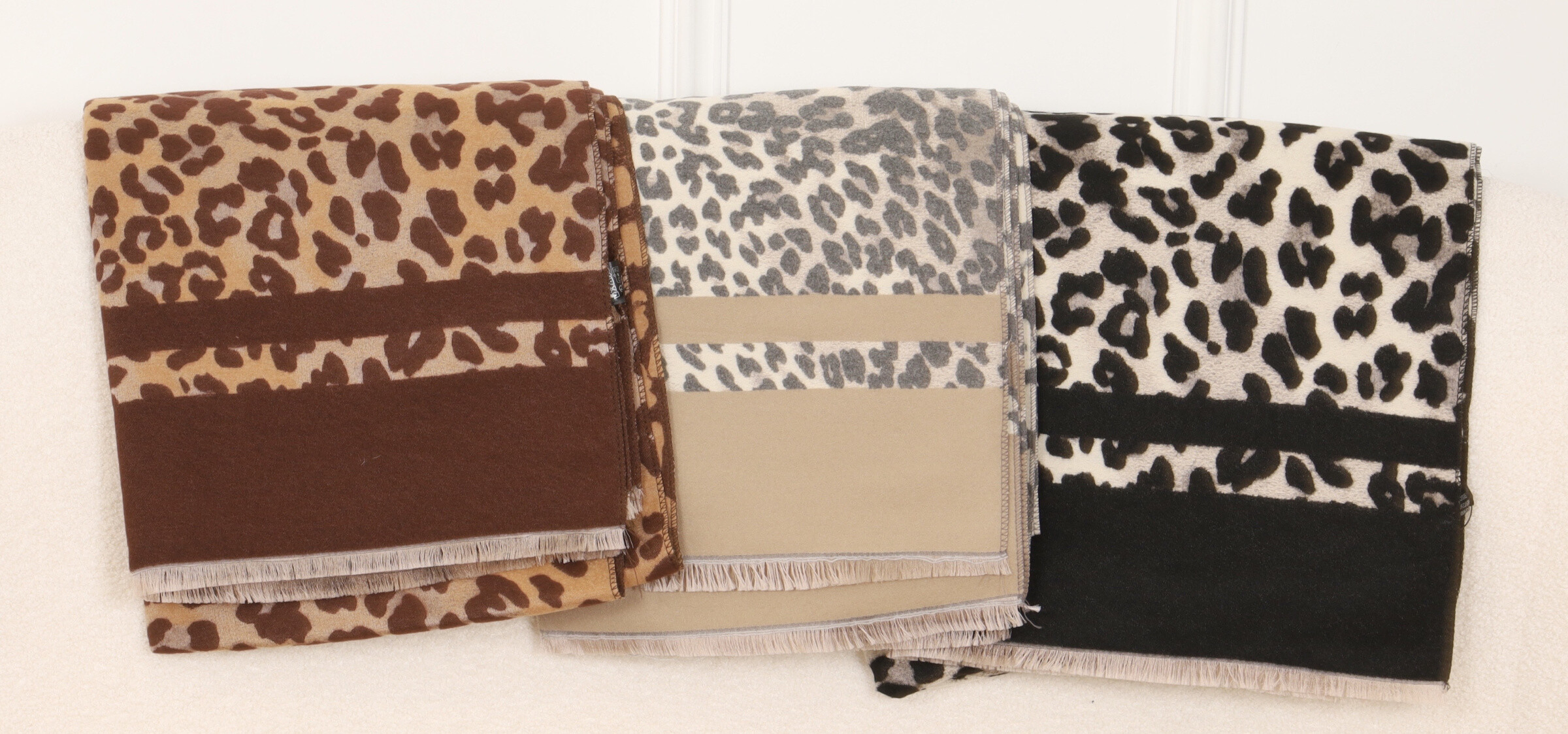 SASKIA Scarf | Paris Fashion Shops