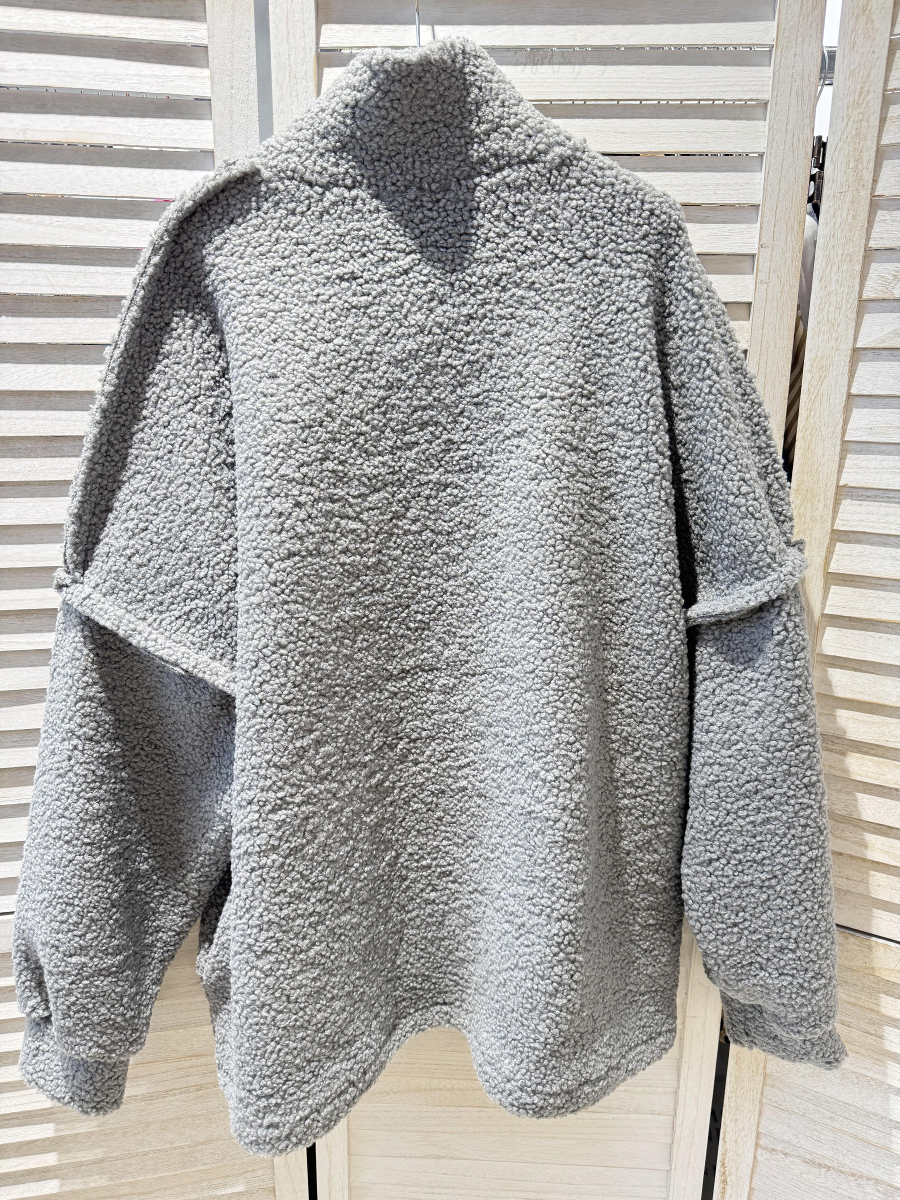 Veste teddy oversize à boutons | Paris Fashion Shops